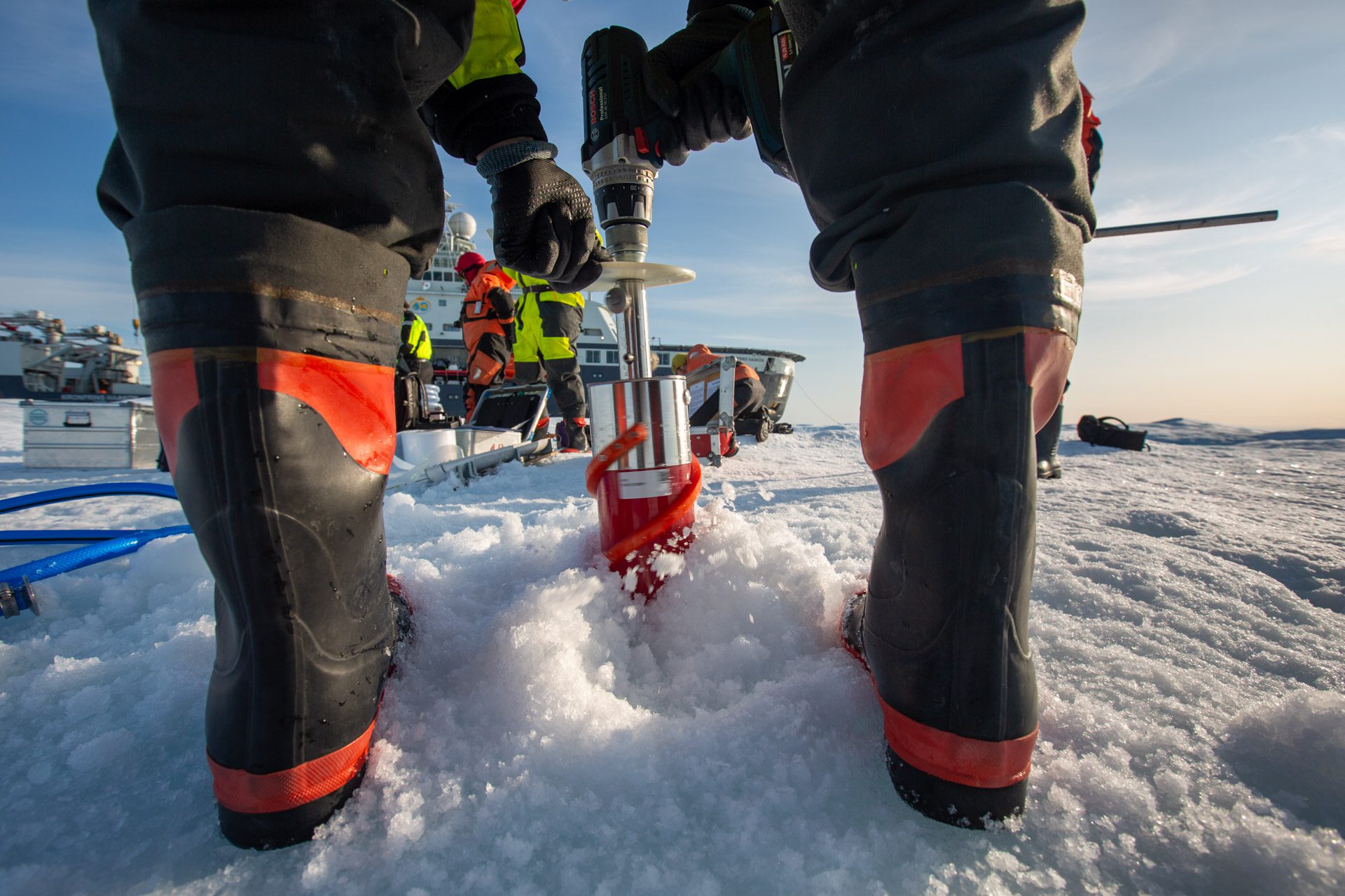 The East Greenland Current: a conveyor of Arctic climate change – Norsk ...